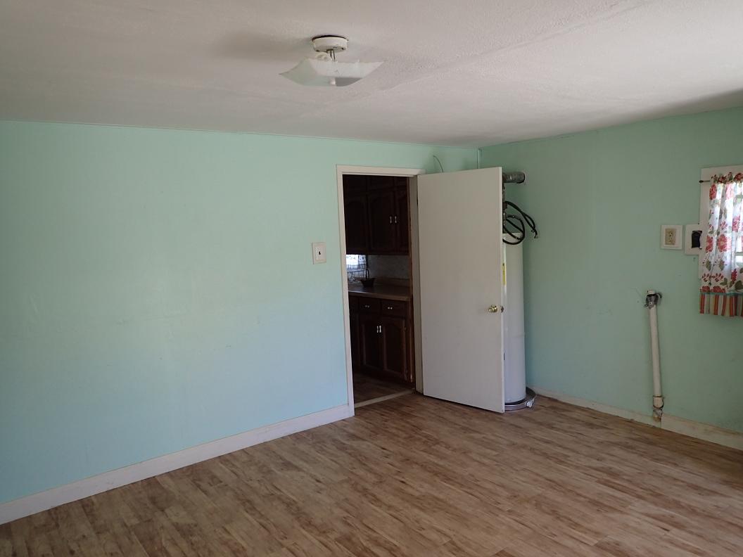 114 West Hackberry Street, Sanderson, Texas