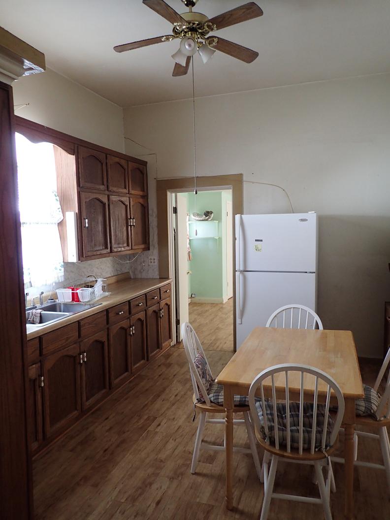 114 West Hackberry Street, Sanderson, Texas